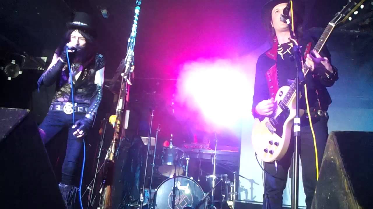 Tango Pirates - Danny Fury & Jack Flint - Children At Play live - YouTube