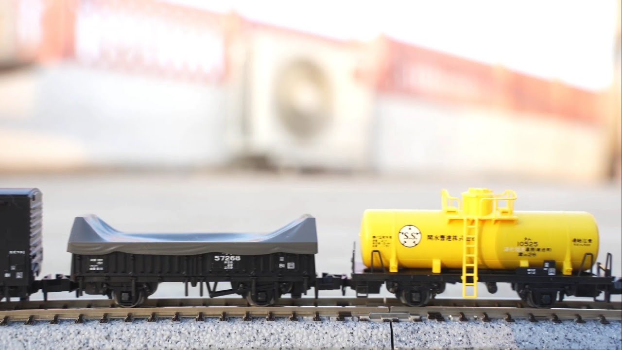 toy train cargo set cinematic shots - YouTube