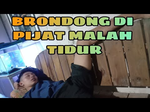 BRONDONG DATANG MINTA PIJAT