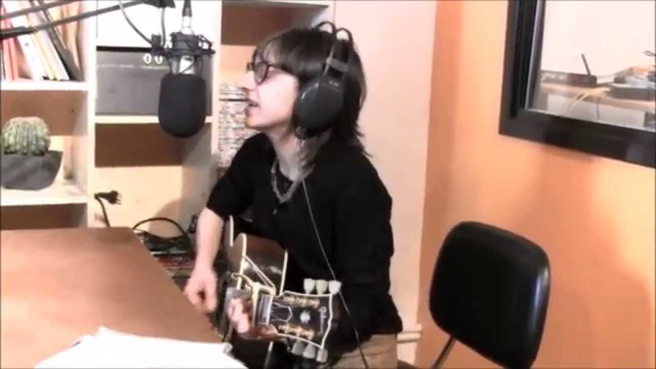 CLAUDIA is on the Sofa - Countdown - YouTube