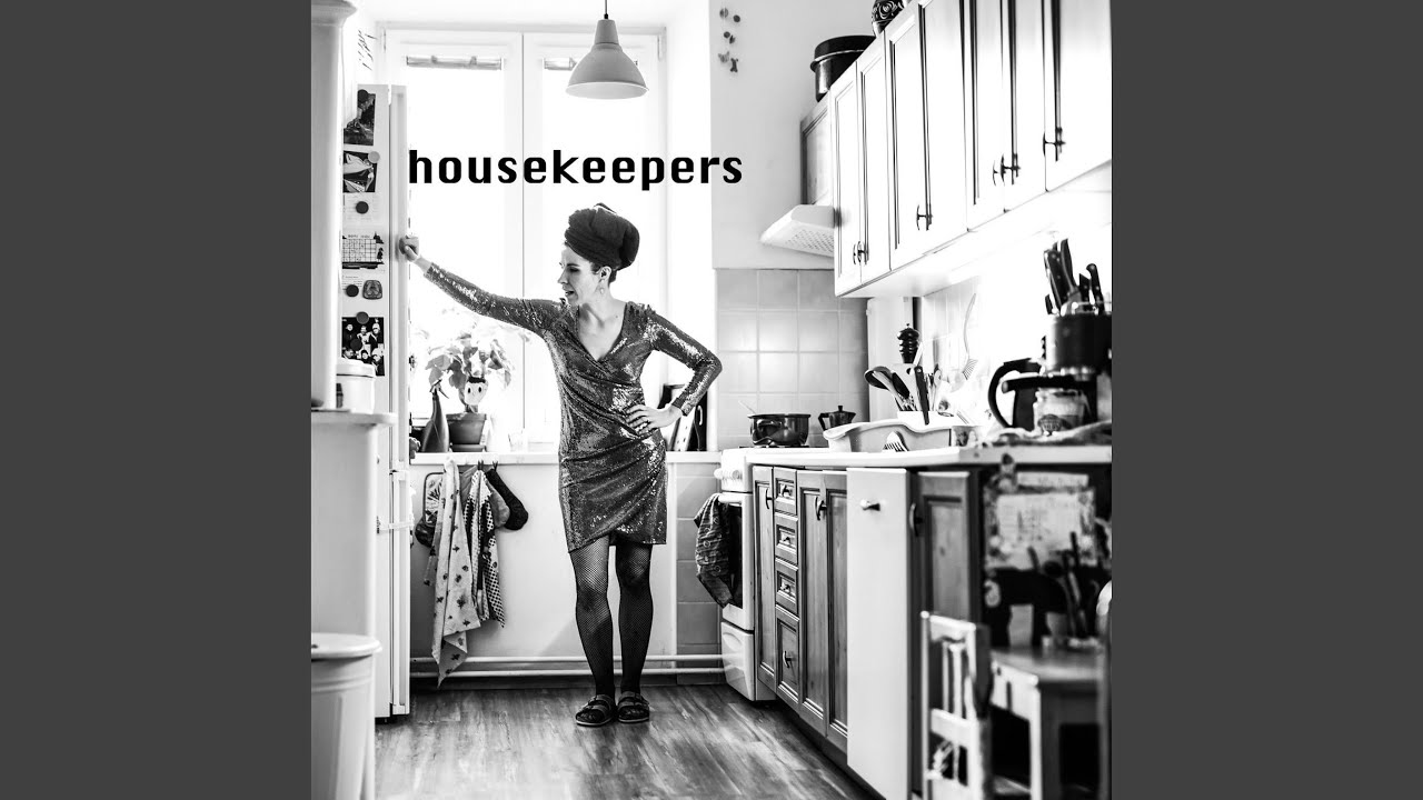 Kitchen Dance - YouTube