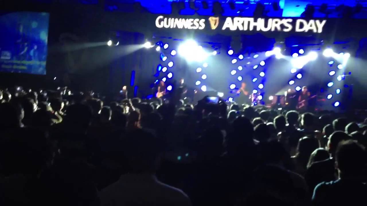 Creed Live in Concert - YouTube