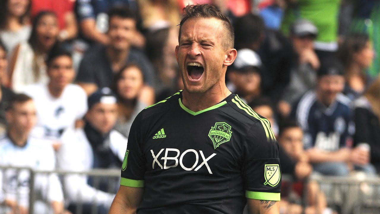 May 16, 2015: Chad Barrett puts on a show with brace at Vancouver ...