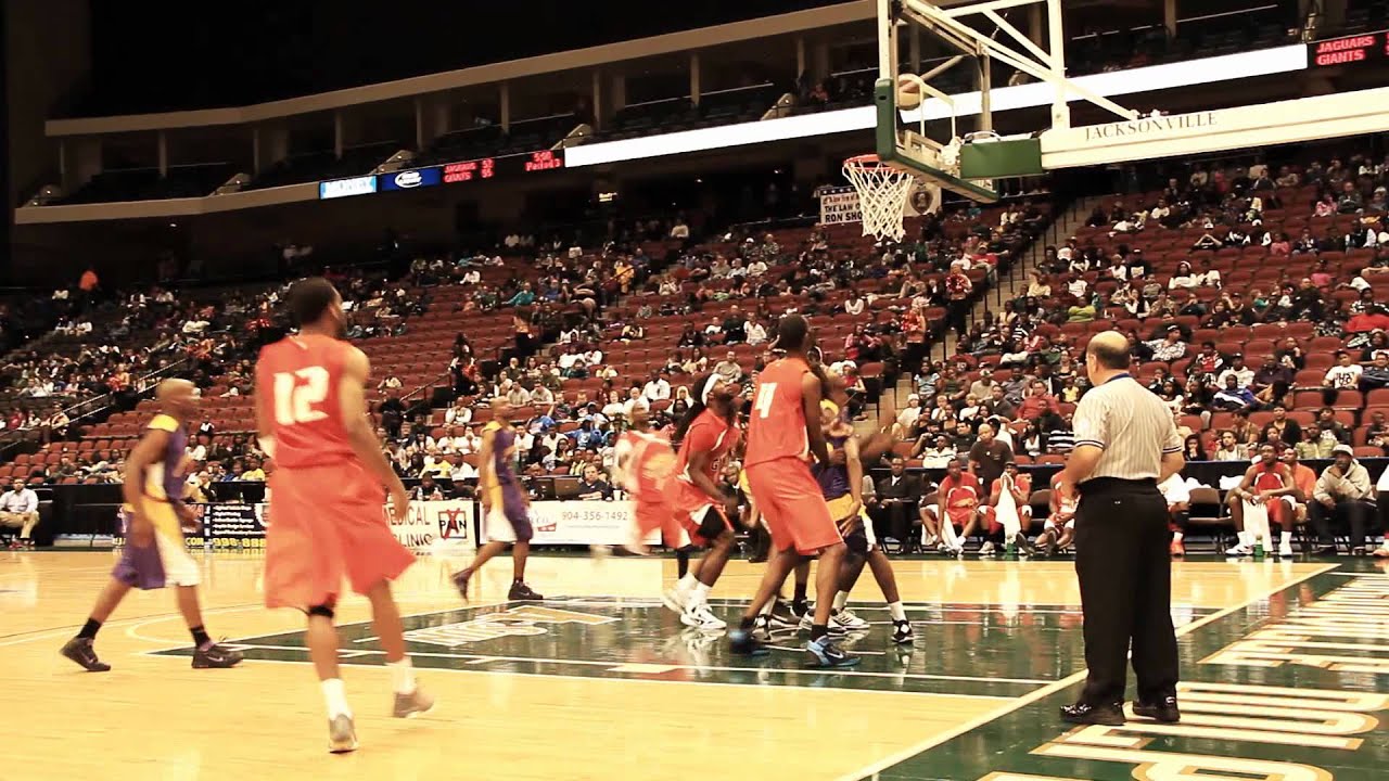 Jacksonville Giants vs EastPoint Jaguars Basketball Game - YouTube