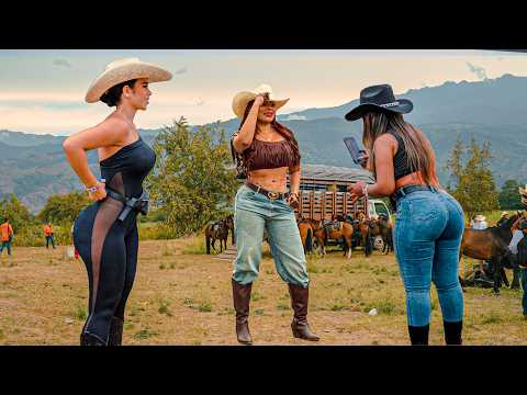 Beautiful Ladies Riding Horses at COLOMBIAN PARADISE 😍 (4K Scenes)