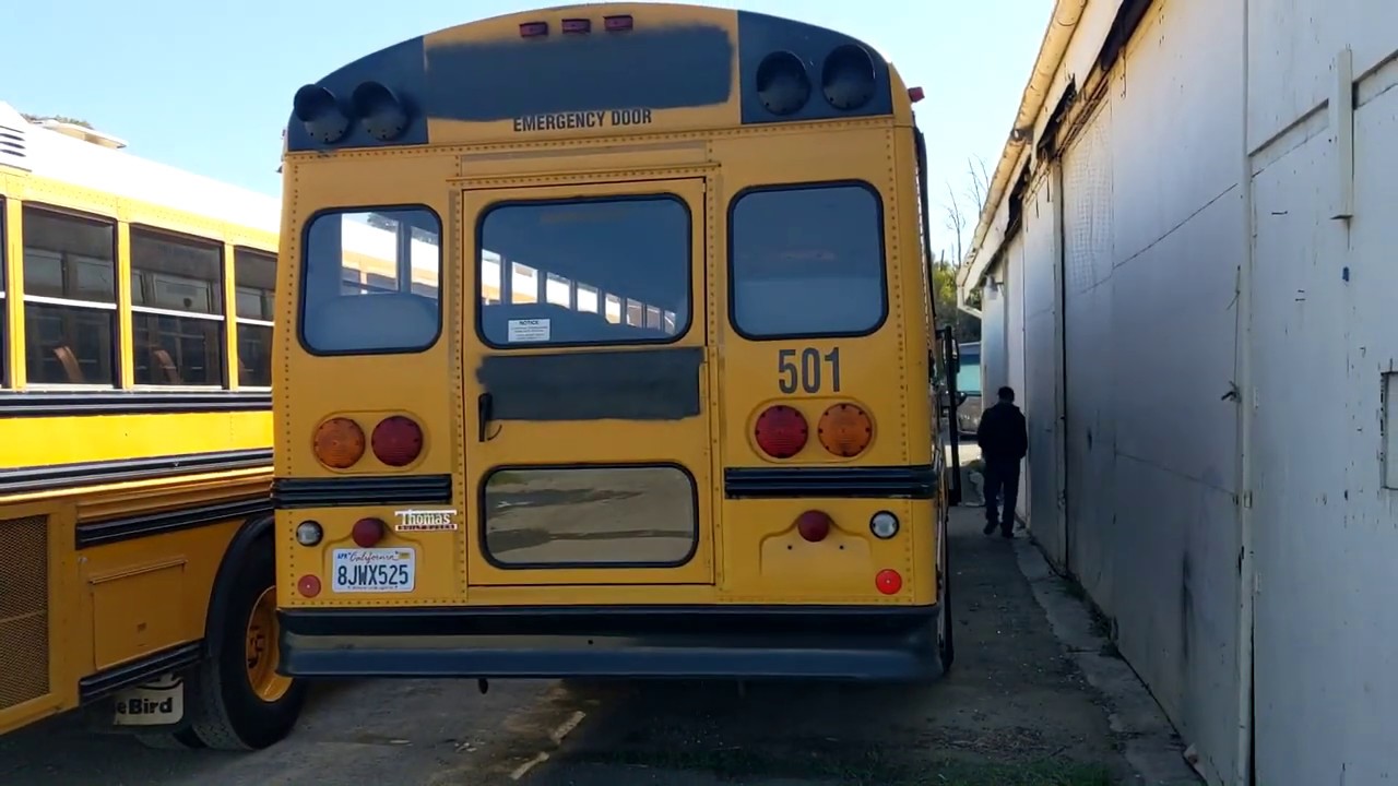 2004 Thomas Saf-T-Liner EF School Bus Tour - YouTube