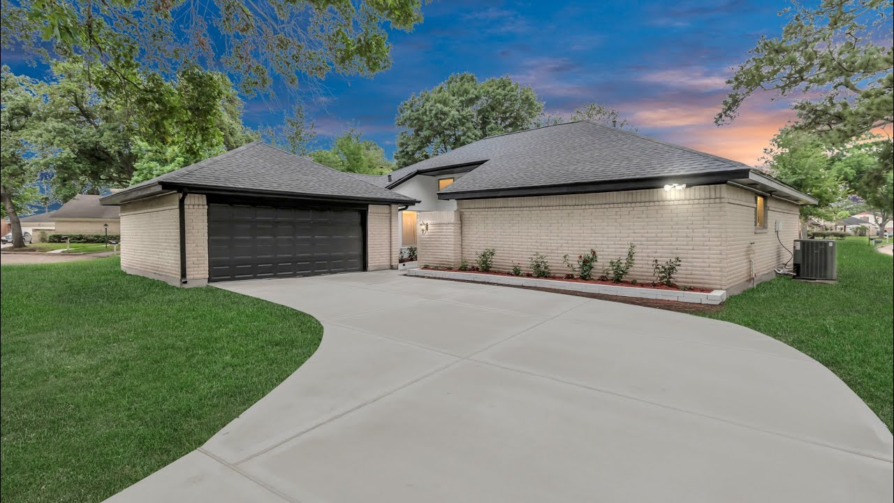 2406 Oakview Dr Missouri City, TX 77459 - YouTube