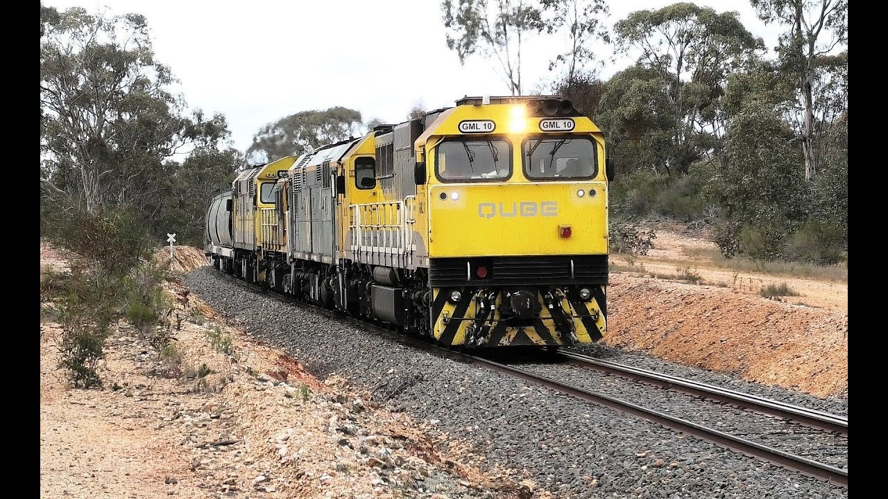 GML10-8044-864-8030 on 7961V arrive at Dunolly to load canola for ...