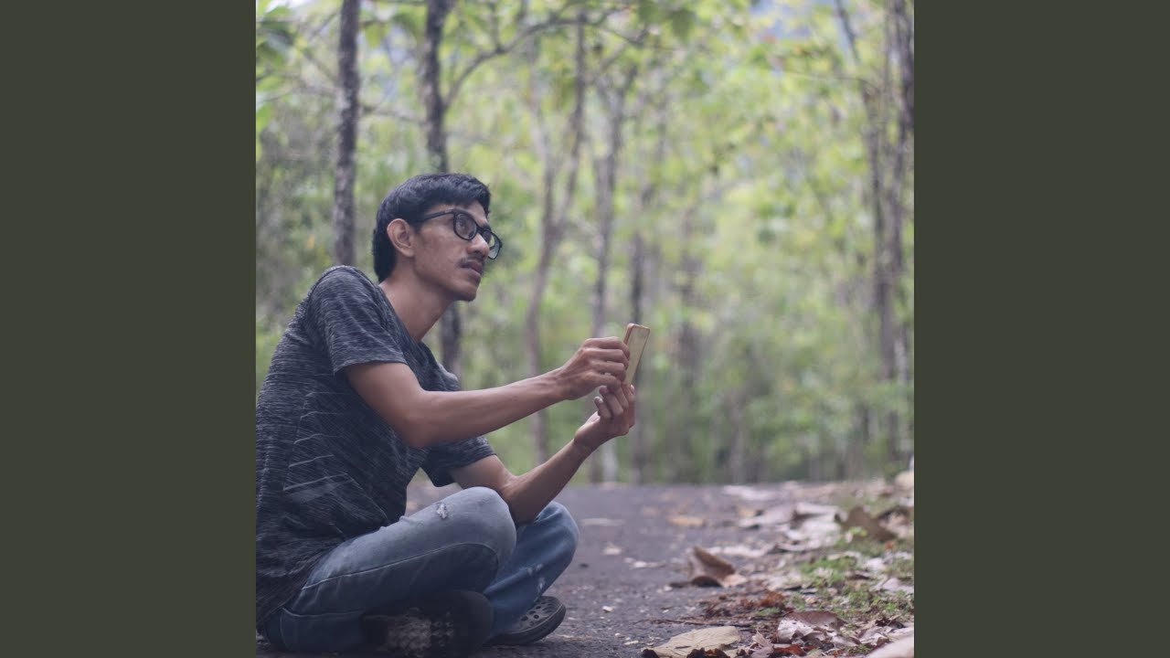 Mr.Ale (Live) - YouTube