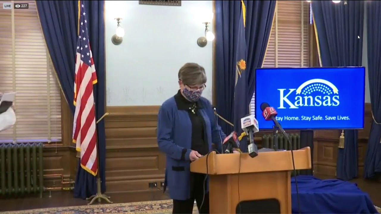 Lockdown Laura Demonstrates Proper Mask Use - YouTube