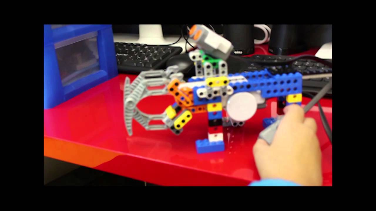 CC Lion Bot v1 - YouTube