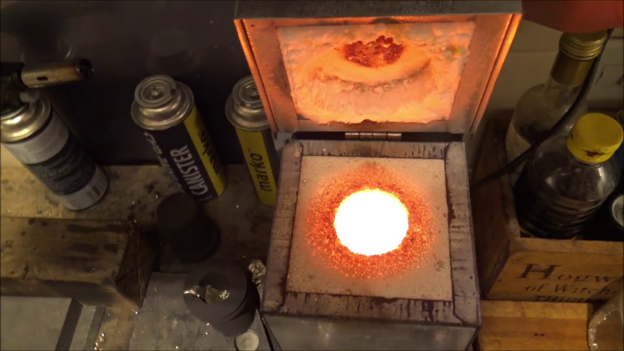 Behind the Scenes 3 - Some night time silver pouring! - YouTube