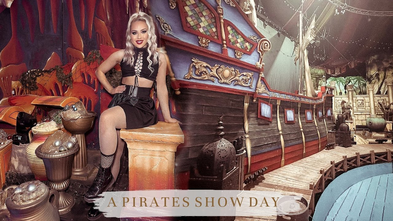 A PIRATES SHOW DAY | DANCERS, VLOG & DRESSING ROOM FUN - YouTube