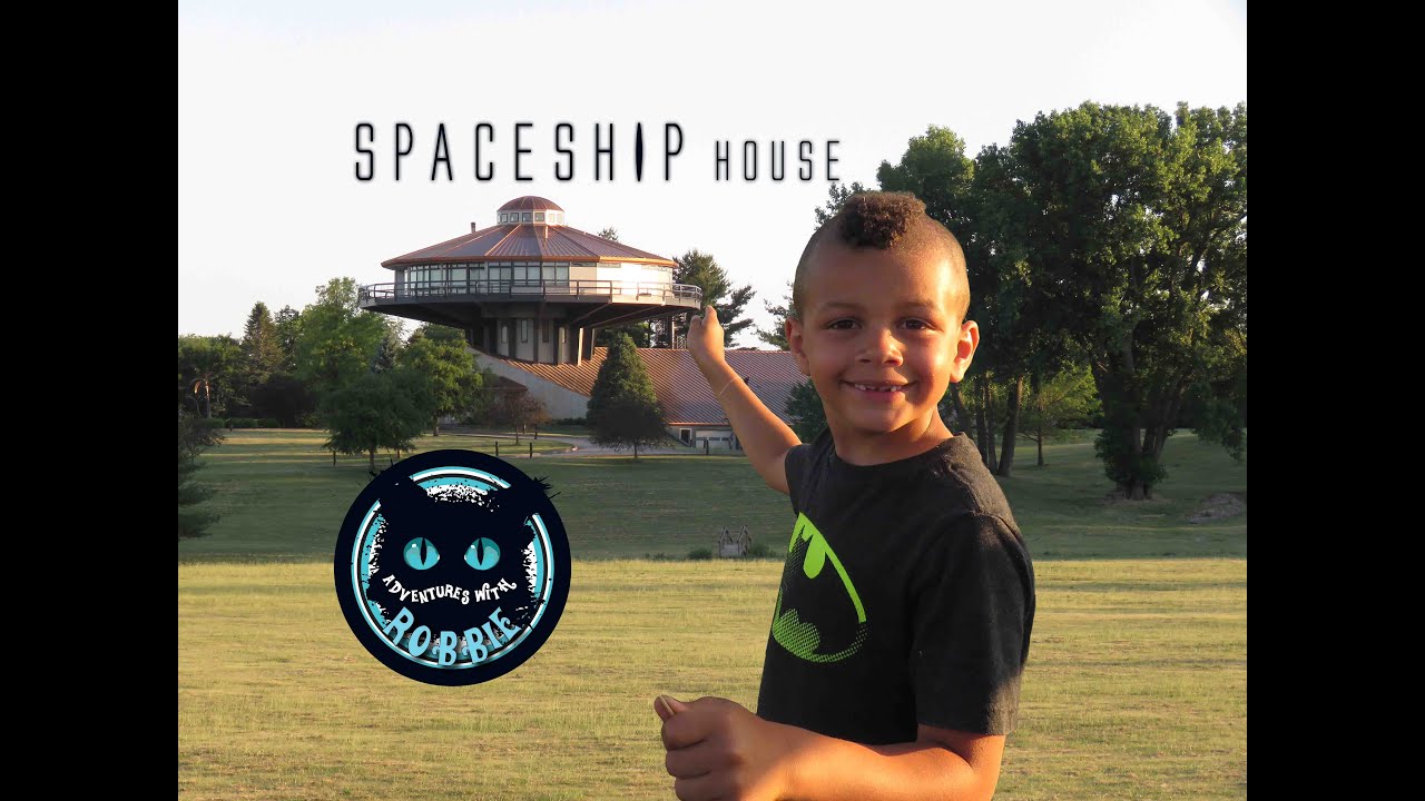 Spaceship house - YouTube