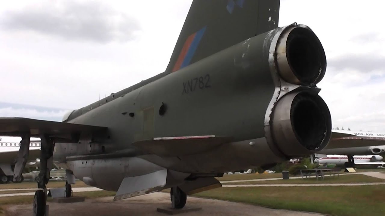 English Electric Lightning F2 Fighter Jet - YouTube