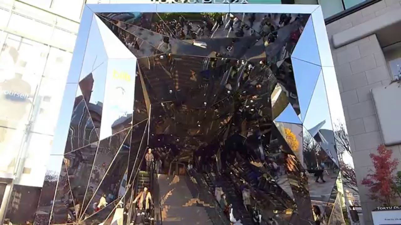 SHIBUYA crossing Building of mirrors #5 Future city Tokyo HARAJYUKU ...