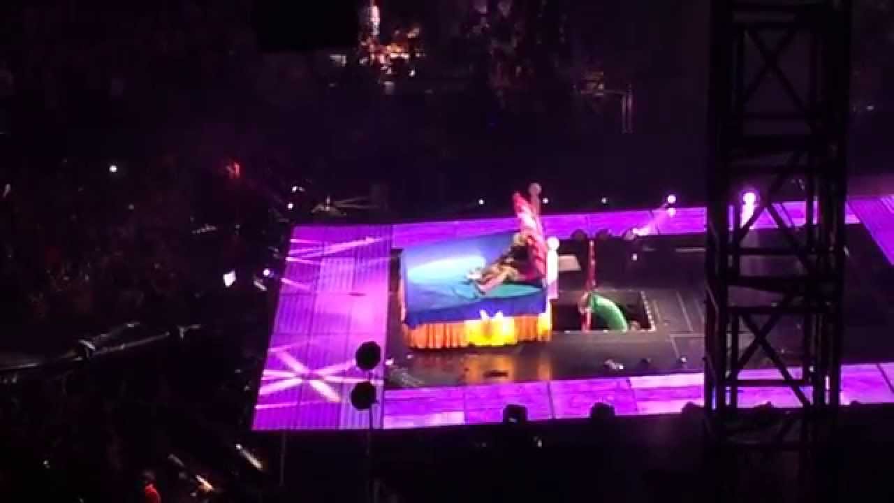 Miley Cyrus Bangerz Tour Melbourne