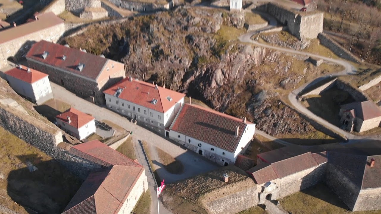 Fredriksten festning - YouTube