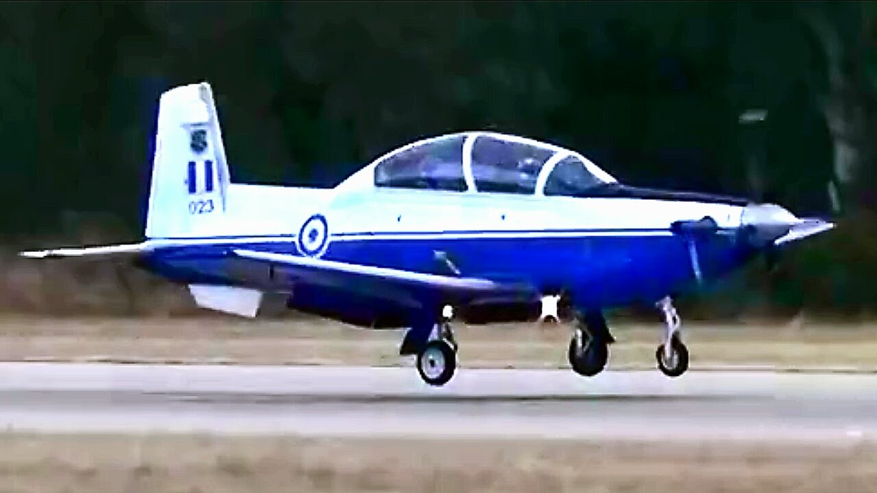 T6-A TEXAN II High Speed Display, Aerobatics - Daedalus Demo Team/HAF ...