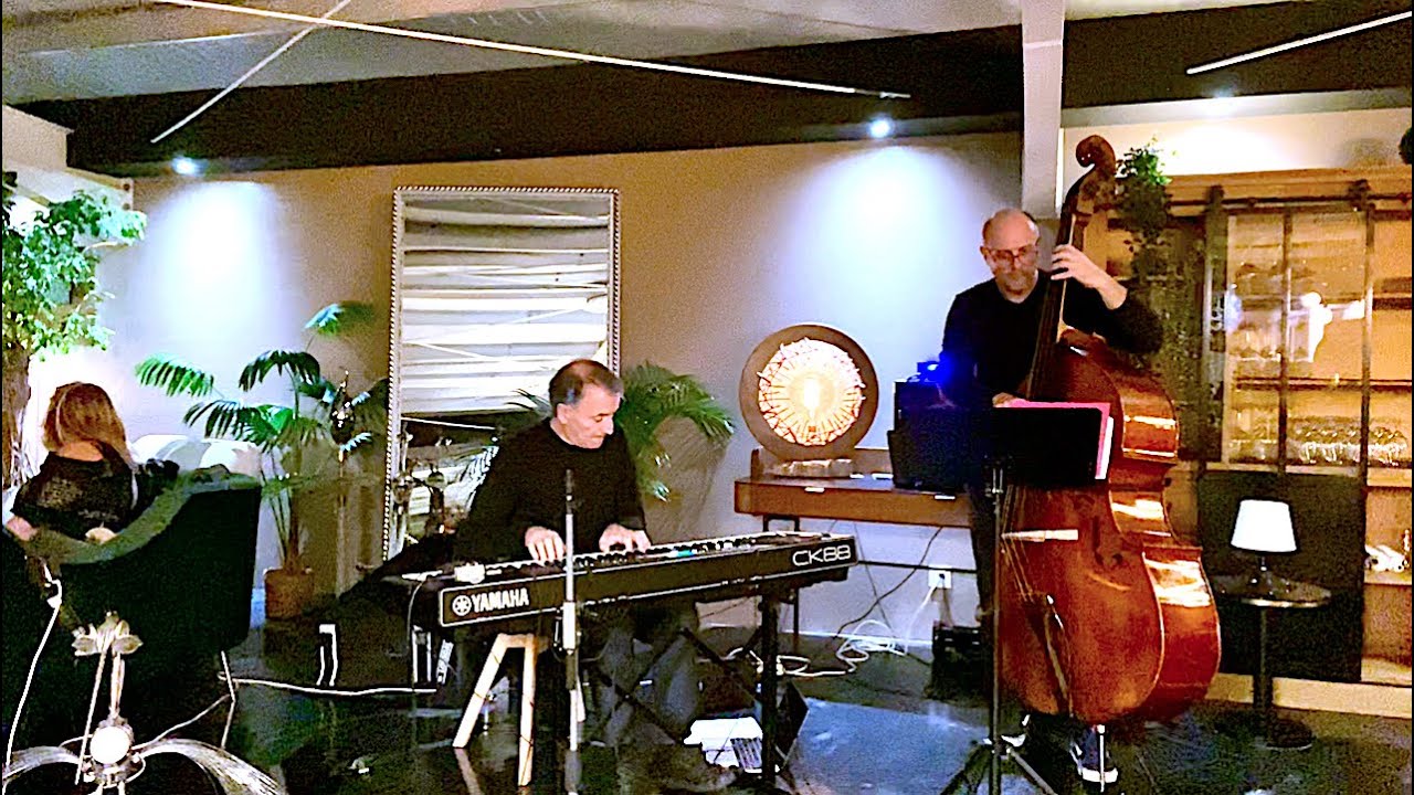 Around Duo Jazz - Massimo Bonomo, piano - Fabien Bourqui, double Bass ...