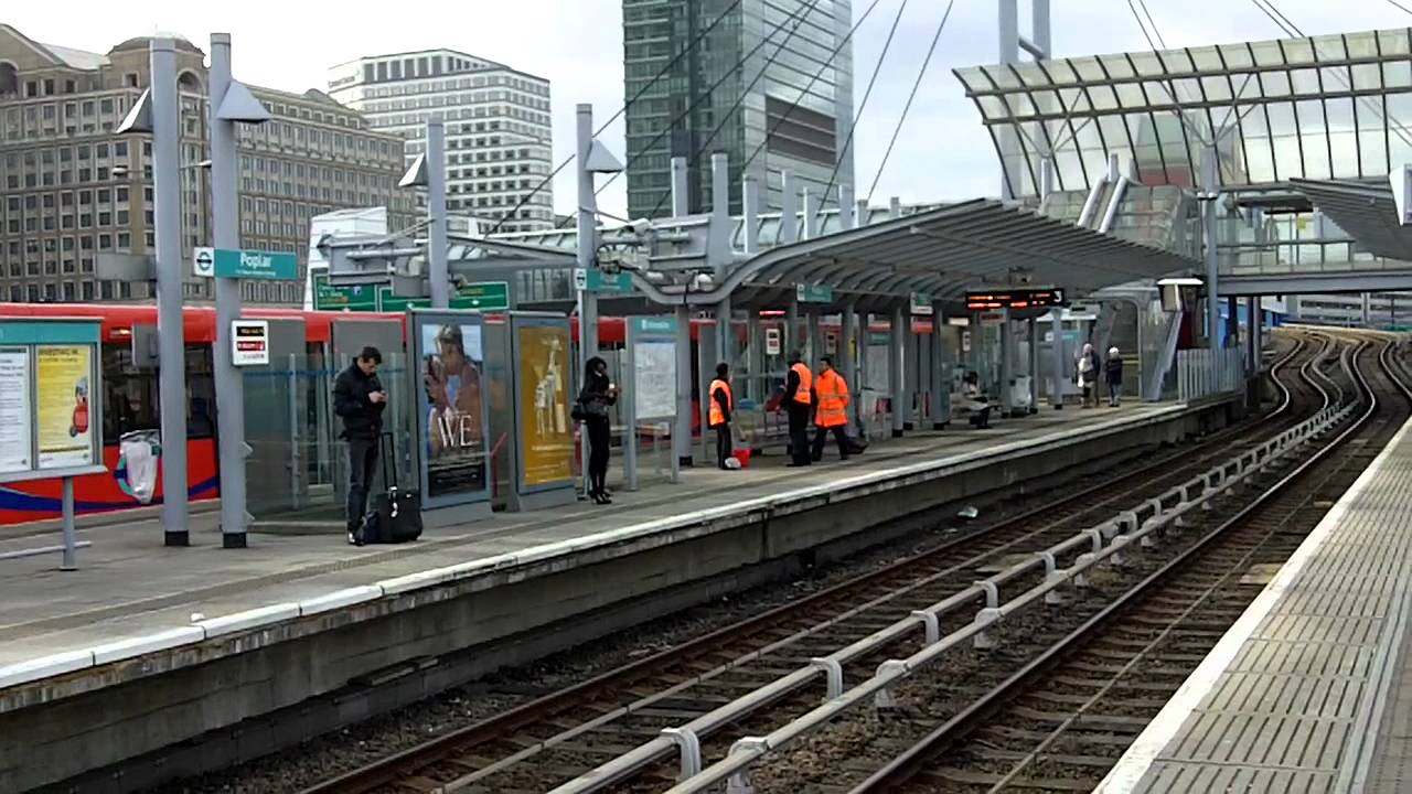DLR - Poplar Station - YouTube