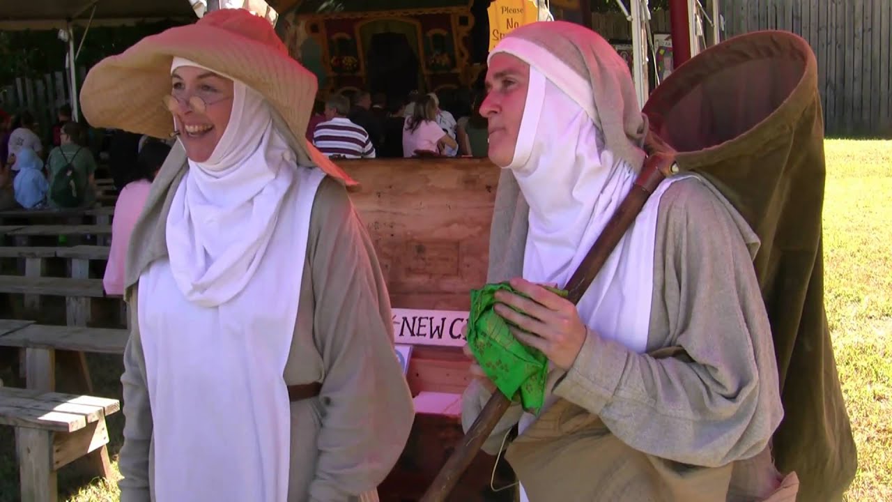 Hey Nunnie Nunnie gets some presents - YouTube