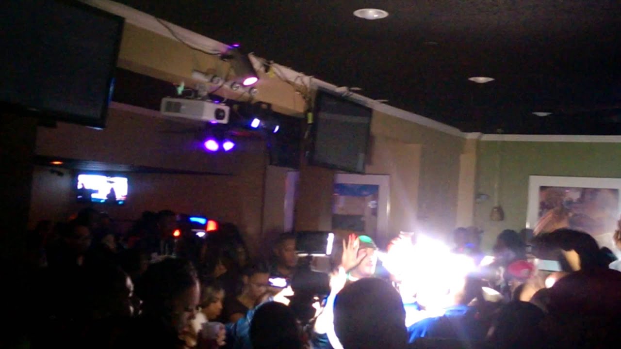 Legendary rapper "mac mall" performs bay area classic rap - YouTube