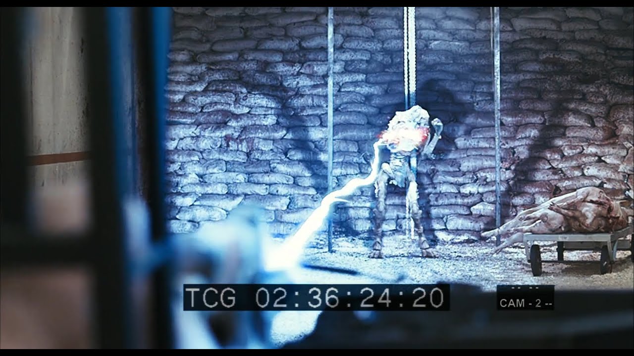 Prueba de Armas Extraterrestres | Distrito 9 1080p - YouTube