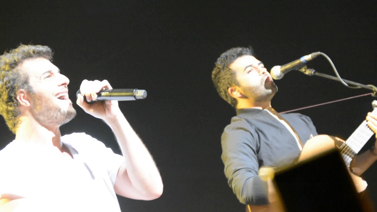 Amir et nazim "Sors de ma tête" - Palais des sports "18 JUIN 2017 ...