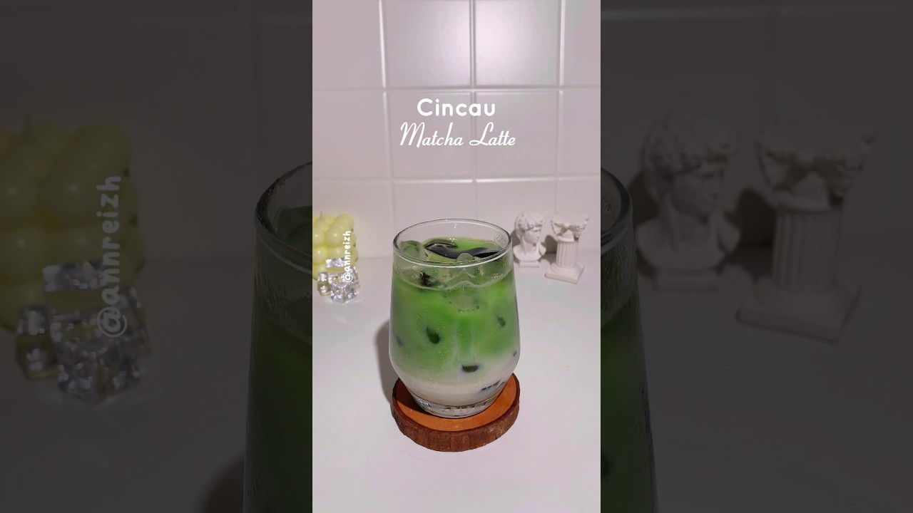 Kalau kamu suka matcha dan cincau, kamu wajib cobain bikin minuman ini🍵 ...