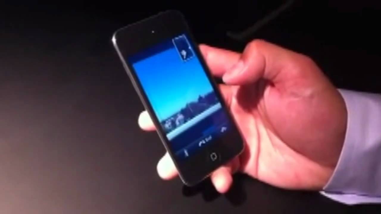 iPod Touch 4G "FaceTime" Video Calling Hands-On - YouTube