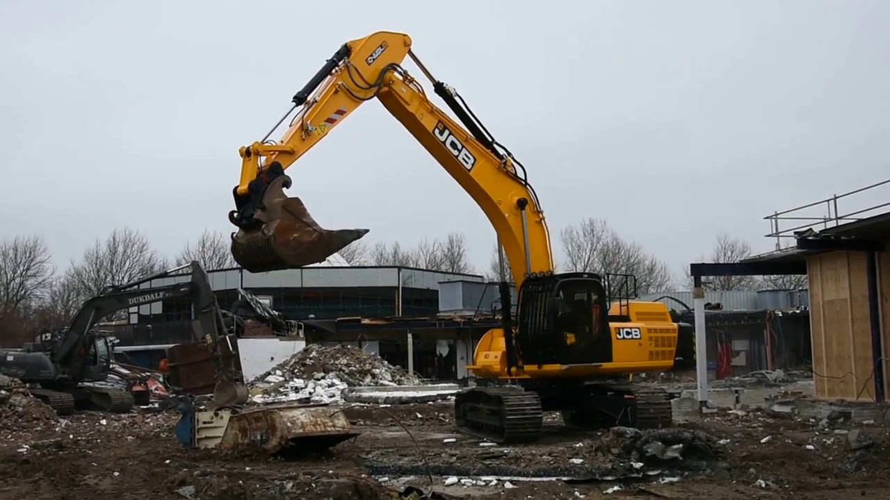 JCB JS 370LC demolition excavator - De Dukdalf - YouTube