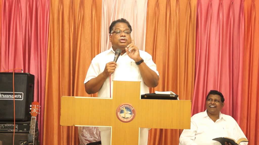 Message by Rev Finny Joseph on 18-10-2015 - YouTube