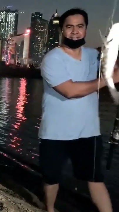 Amazing Catch Shallow Area Corniche | Short Video | Tonskie TV - YouTube