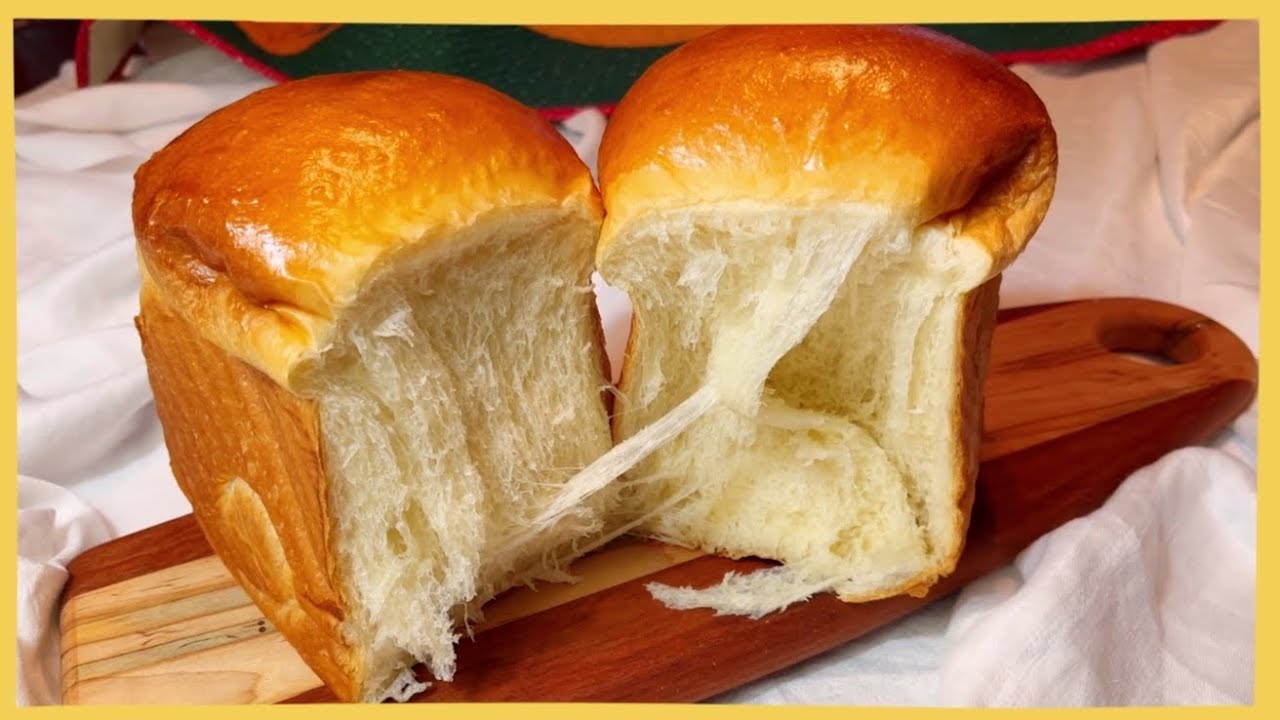 Tangzhong Milk Bread / Japanese Milk Bread / Roux Method 탕종 우유빵 - YouTube