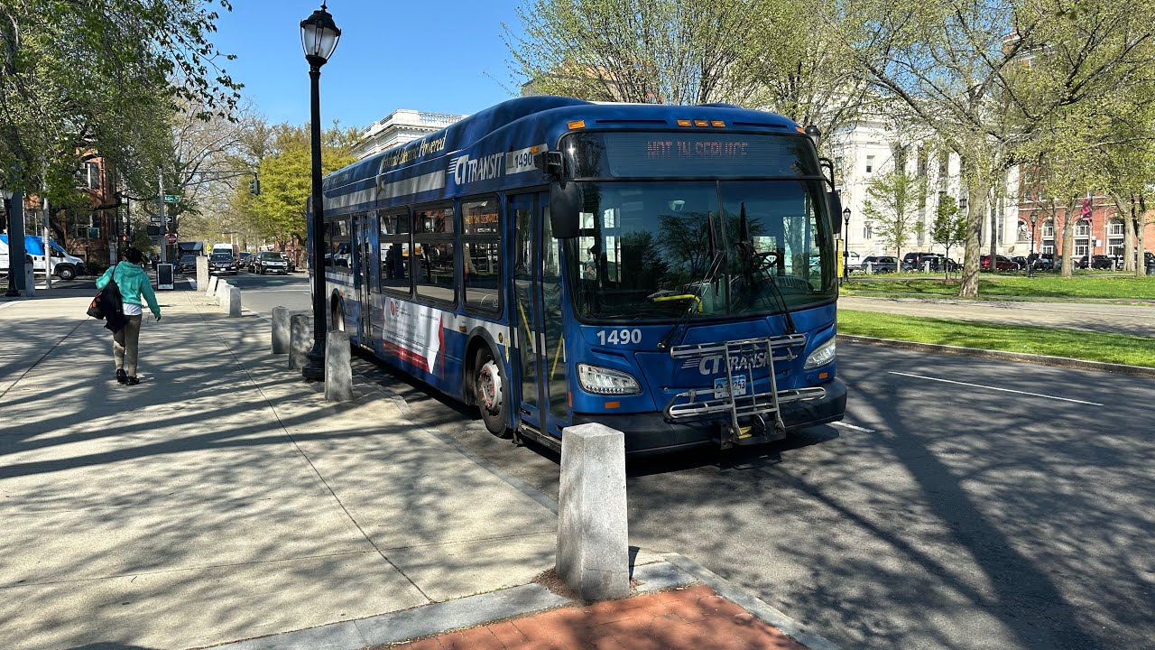CTtransit 2014 New Flyer XDE40 #1490 on route 262 Ct Post Mall Orange ...