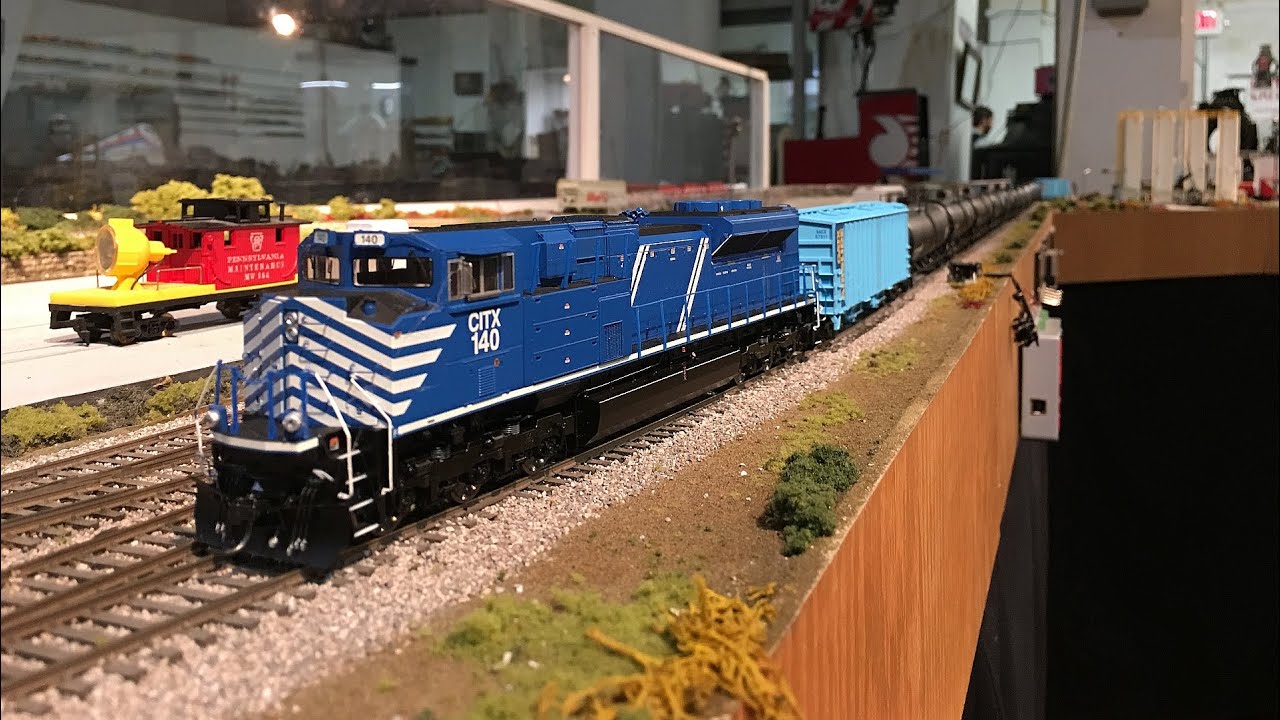 HO Scale Unit Ethanol Train with CITX SD70M-2 #140 - YouTube