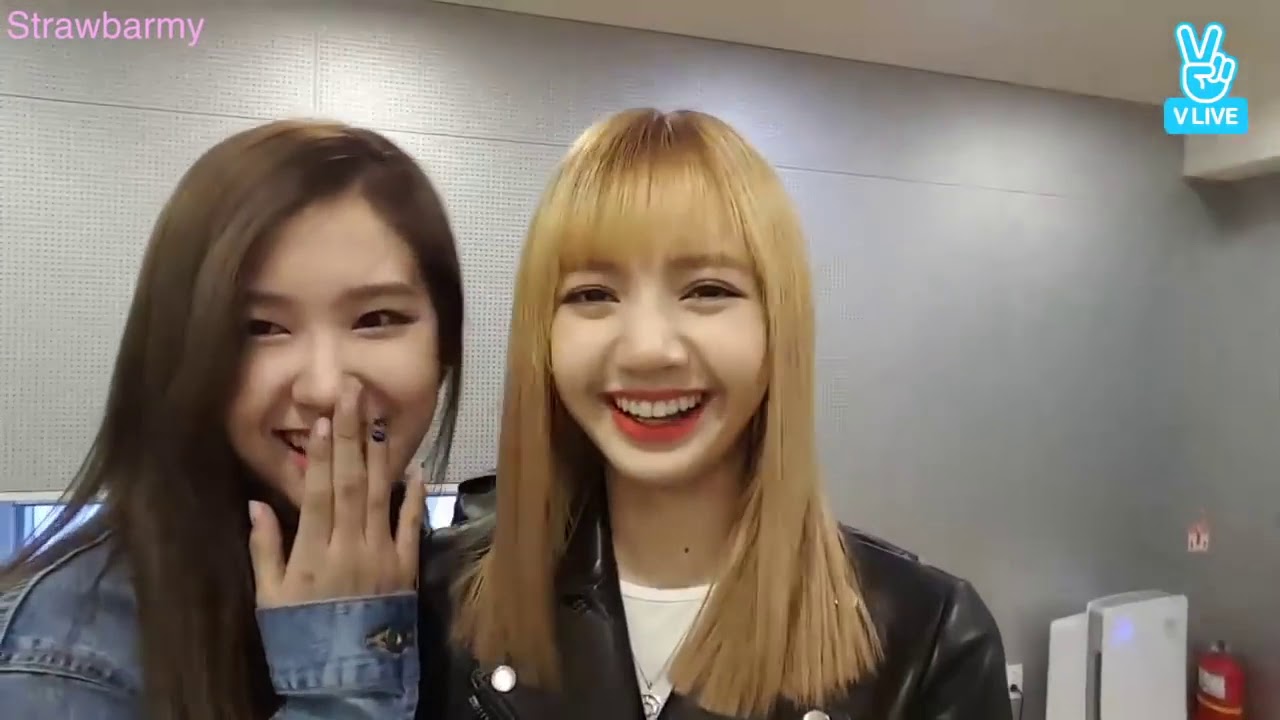 BLACKPINK Lisa Speaking English - YouTube