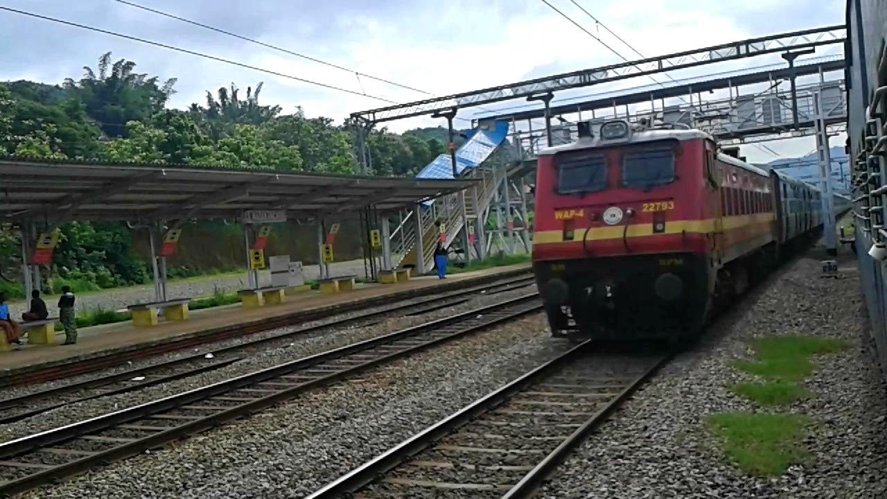 RPM WAP4 Mangala Express defeats MEMU - YouTube