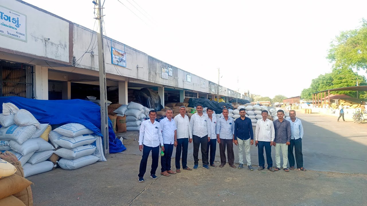 Panthawada#પાંથાવાડા માર્કેટ યાર્ડ મજૂરોએ કામ બંધ કરતા બે દિવસથી કામકાજ ...