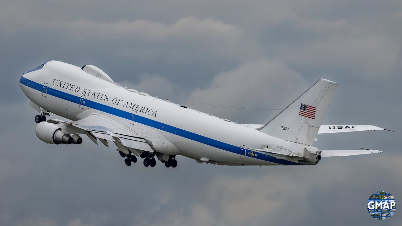 E-4B "Doomsday" Boeing 747 departs Brussel #aviation #military #boeing ...