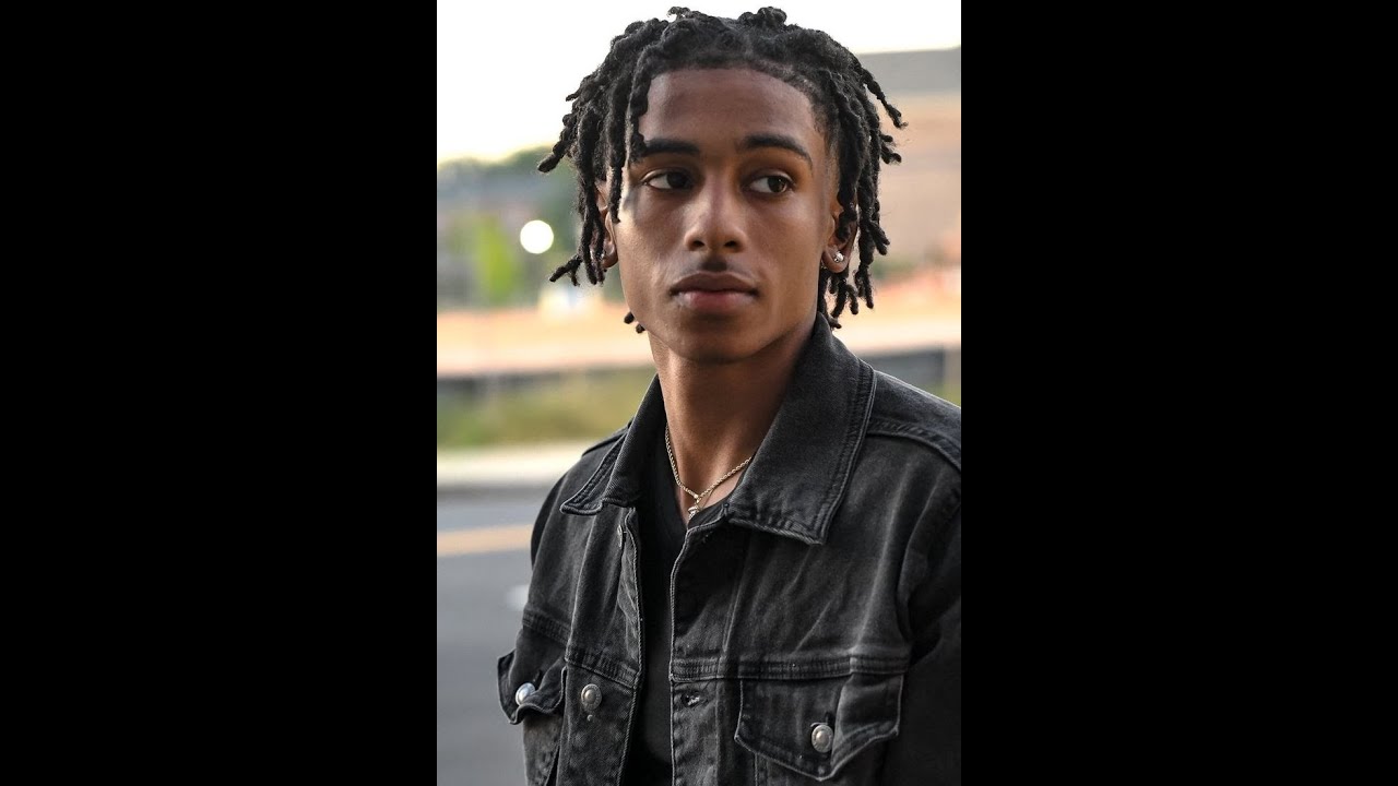 How To Do TWO STRAND TWISTS | Beginner Friendly - YouTube