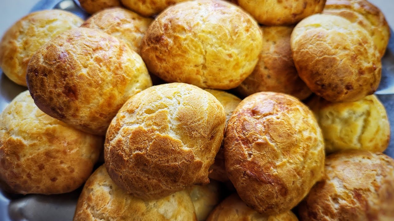 LES GOUGÈRES, PETITS CHOUX SALÉS AU FROMAGE - YouTube