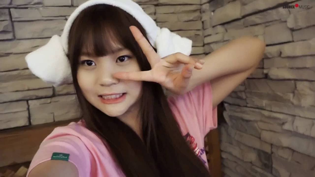 umji Cute and DJ 여자친구 GFRIEND 롯데 워터파크 광고 촬영 스케치 - YouTube