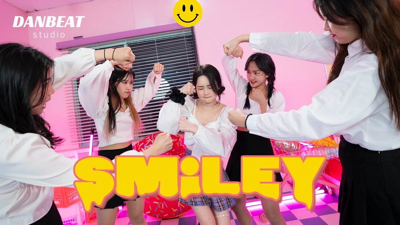 YENA (최예나) - SMILEY | KPOP COVER DANCE | DANBEAT STUDIO - YouTube