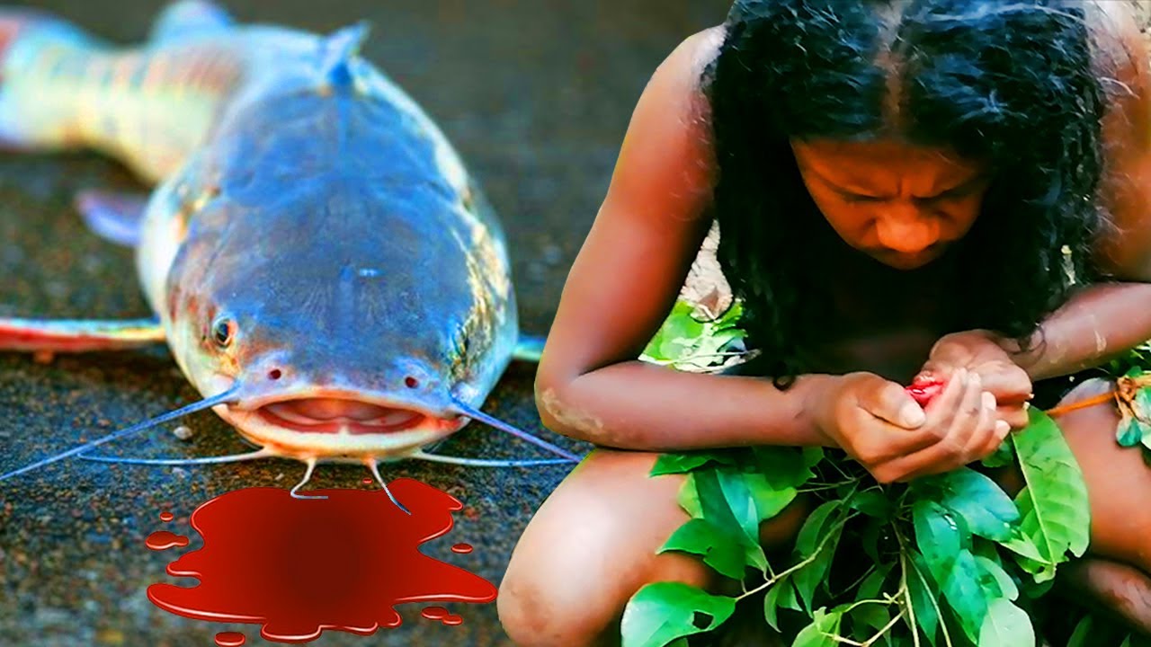 Catfish Attack in Hunting.. The hand is bleeding : Primitive Skills ...
