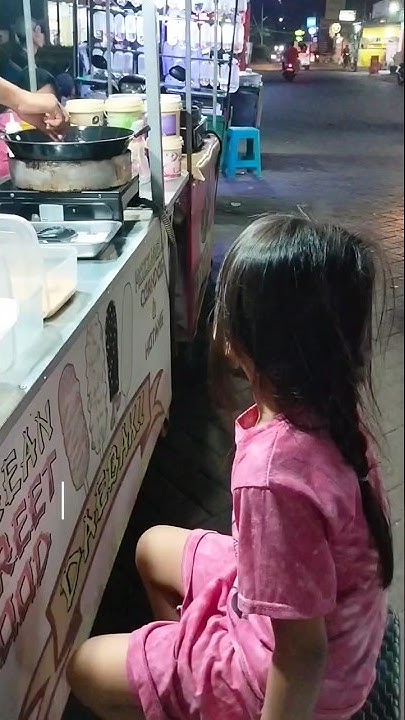 ALESHA MALAM-MALAM JAJAN CORNDOG #shortsvideo #shorts - YouTube