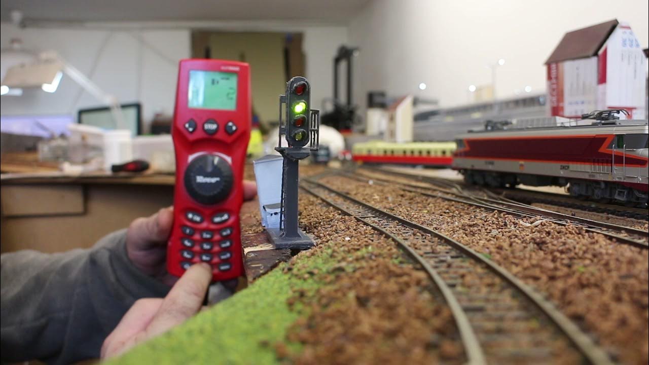 Signaux SNCF avec Un ARSIGDEC de chez ARCOMORA - YouTube