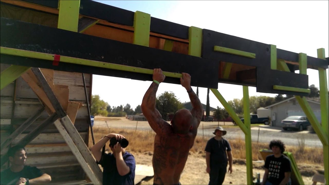 Chris Luera plays Ninja Warrior Game: Catch the Koi - YouTube