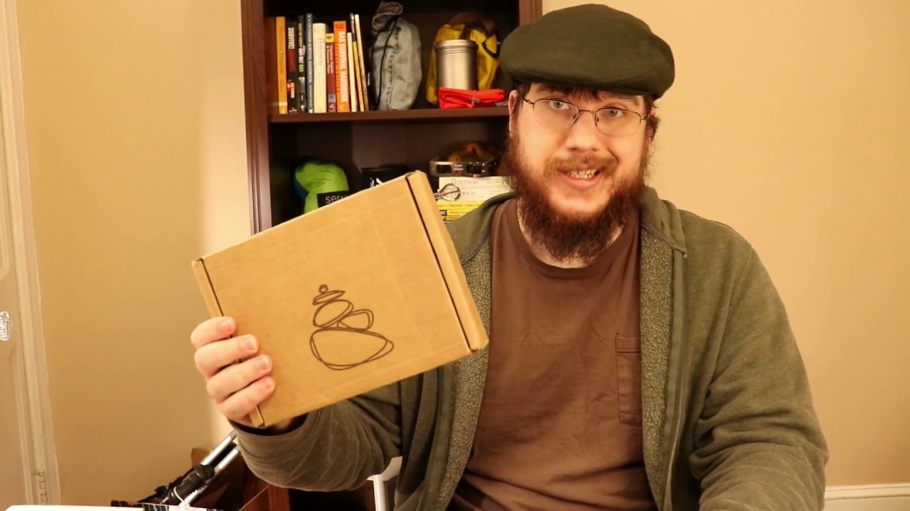 Cairn Box December 2017 unboxing - YouTube